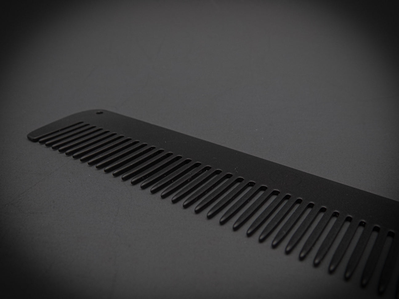 Steeltooth - Combs designed to conquer thick hair