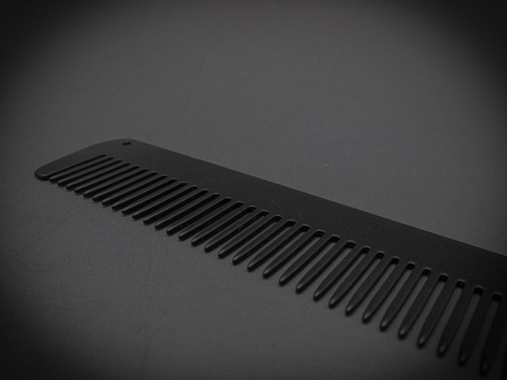 Steeltooth - Combs designed to conquer thick hair